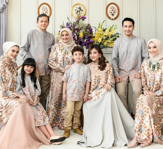 Tren Busana Muslim untuk Sambut Idul Fitri 2021 - ULTIMAGZ ONLINE